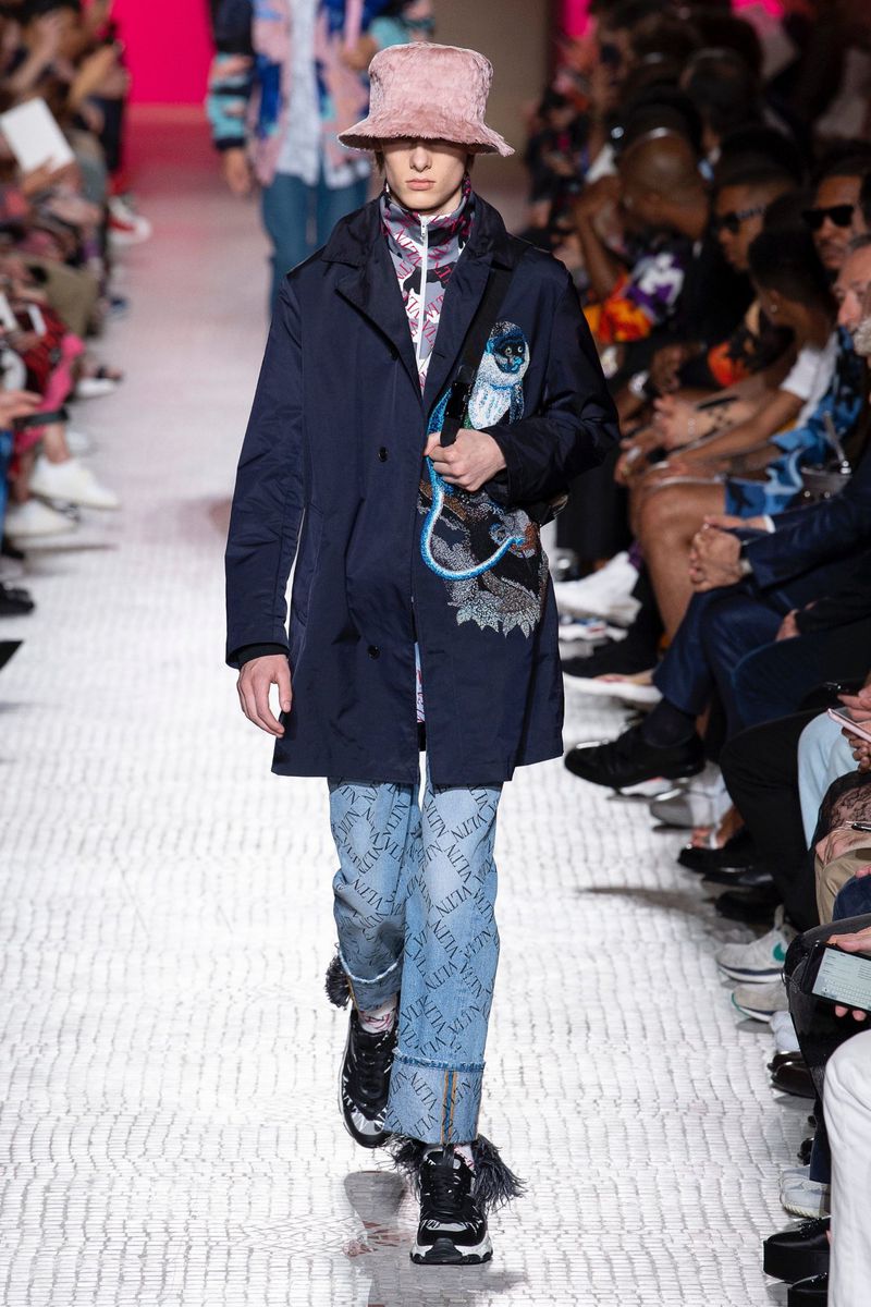 Valentino S/S 19 Men's Show (Valentino)