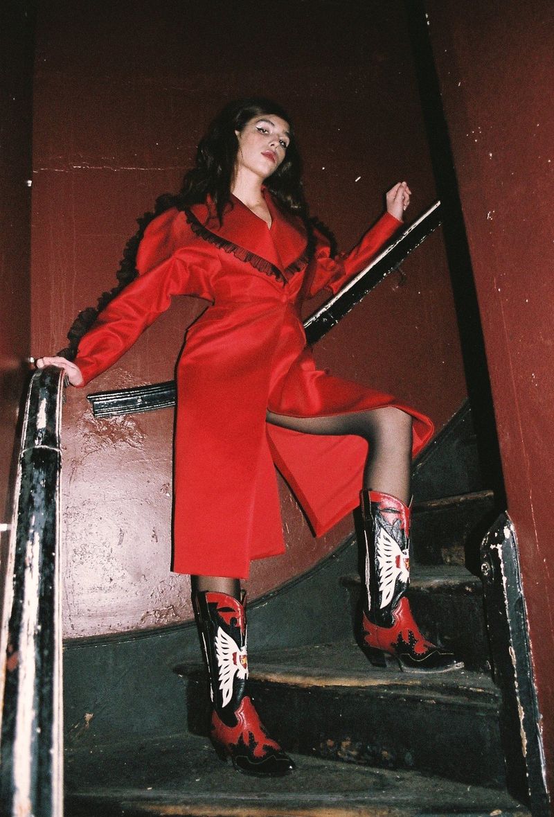 MODEL BEHAVIOUR: MAXIM MAGNUS (Wonderland Magazine)