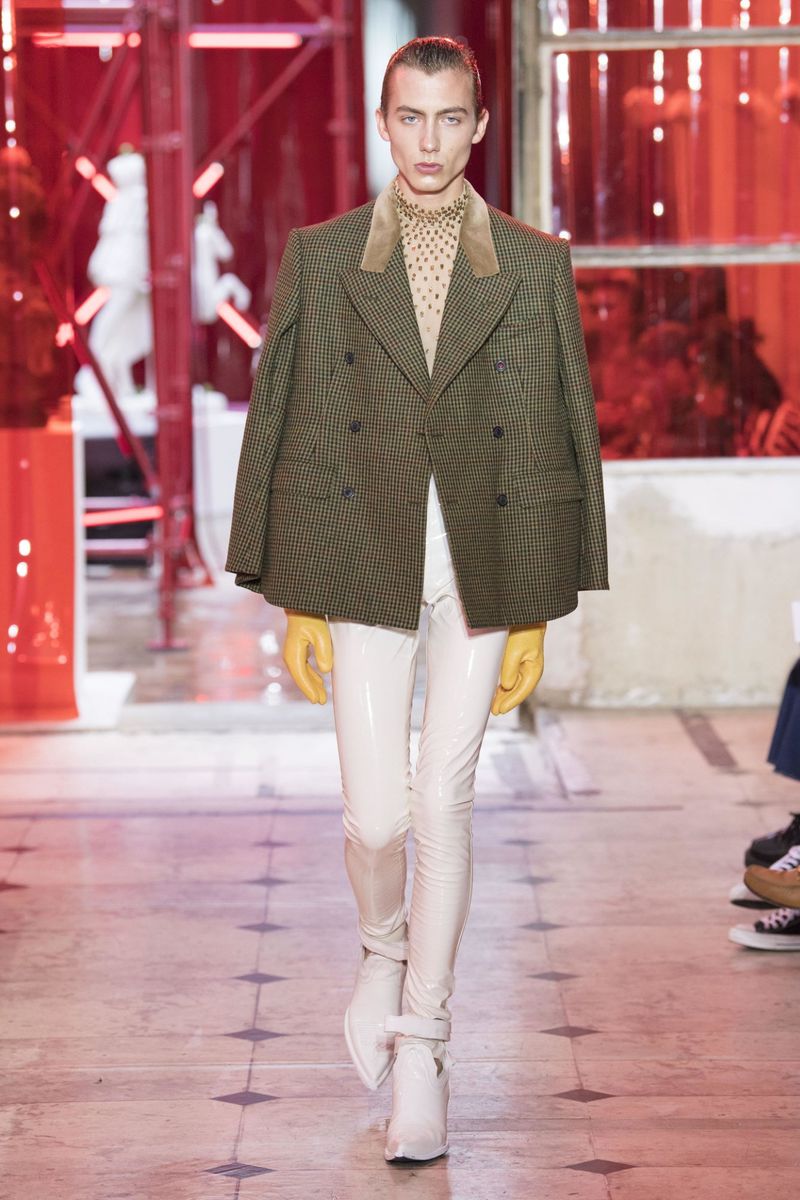 Maison Margiela S/S 19 Men's Show (Maison Margiela)
