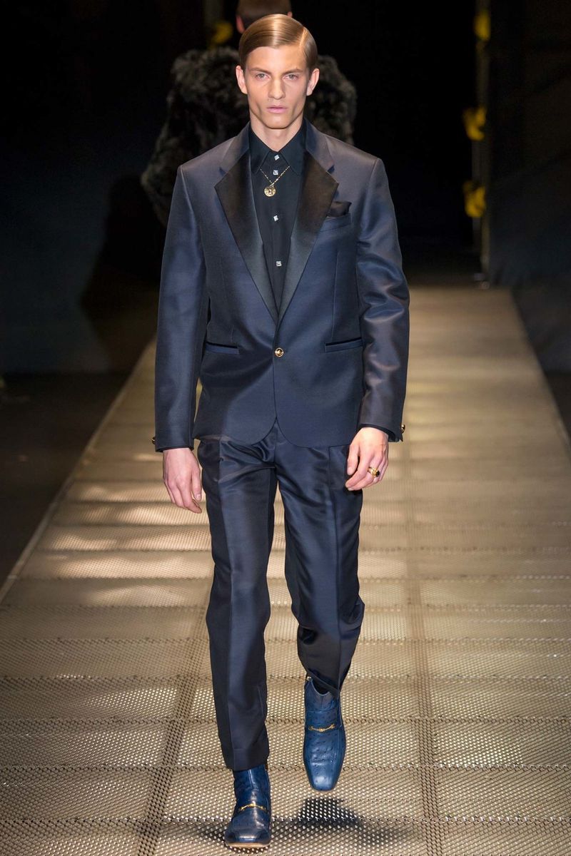 Versace F/W 15 Men's Show (Versace)