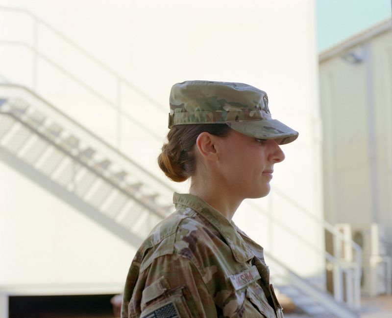 Sky Warriors : A Day in the Life of Women in the U.S. Air Force (Allure ...