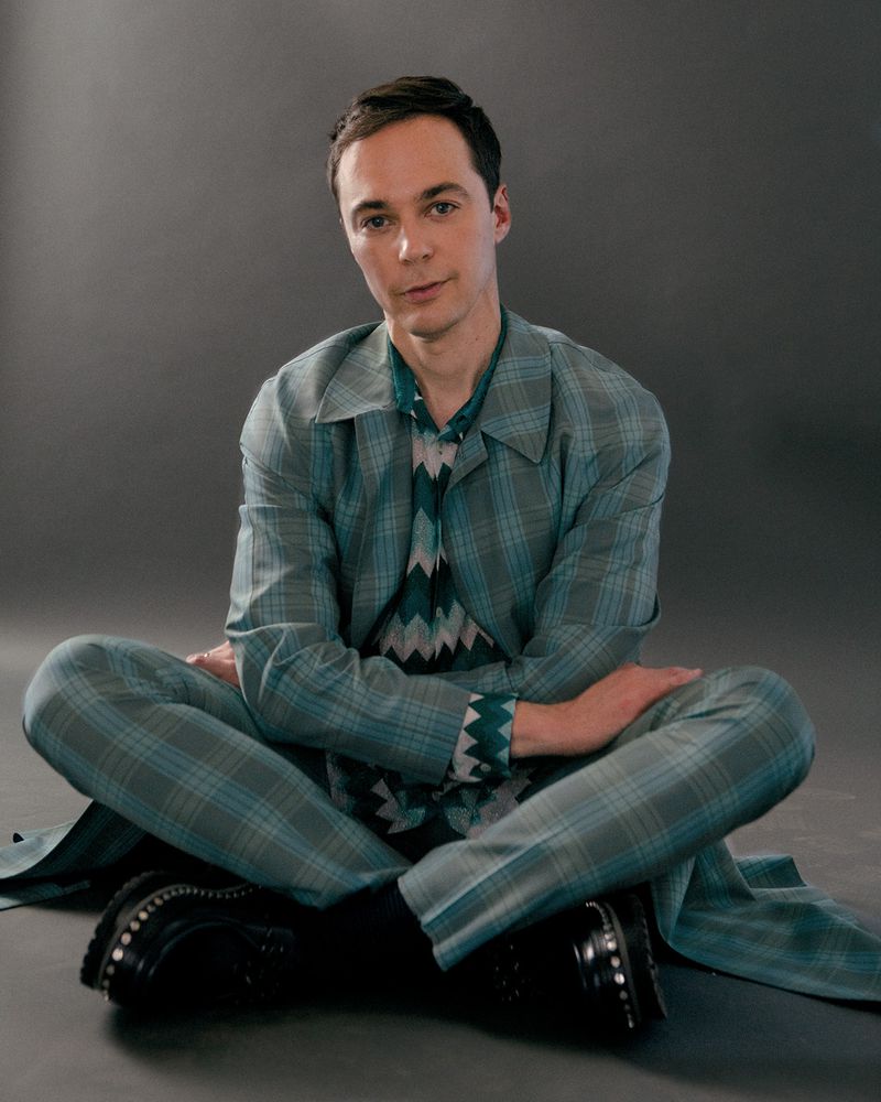 hello mr. Summer 2018 Cover with Jim Parsons (Hello Mr.)