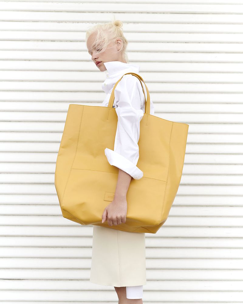 Summer Vibes for Luxury Aficionados (Various Editorials)