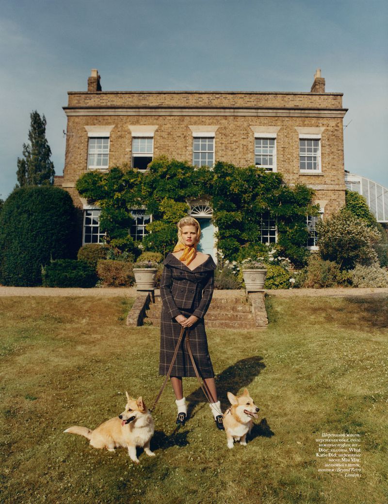 Queen Lara (Vogue Ukraine)