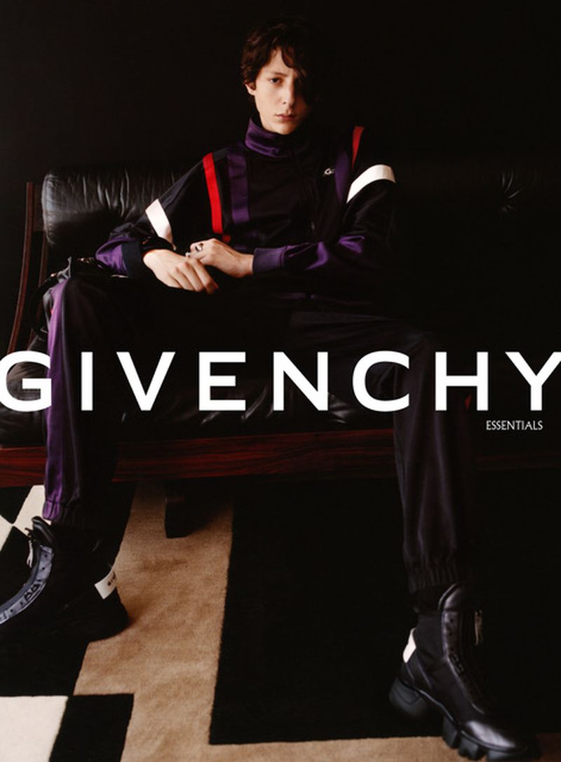 GIVENCHY ESSENTIALS III (Givenchy)