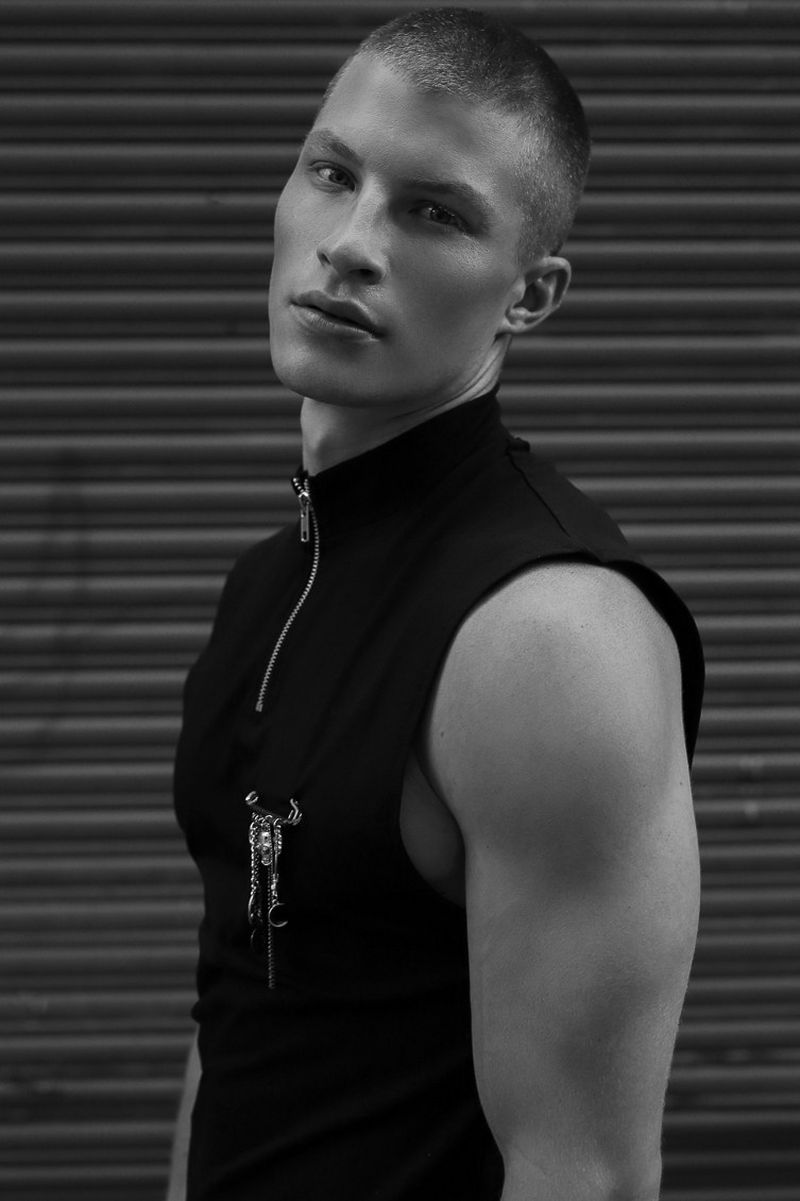 Jordan by Arron (Victor Magazine Brasil)