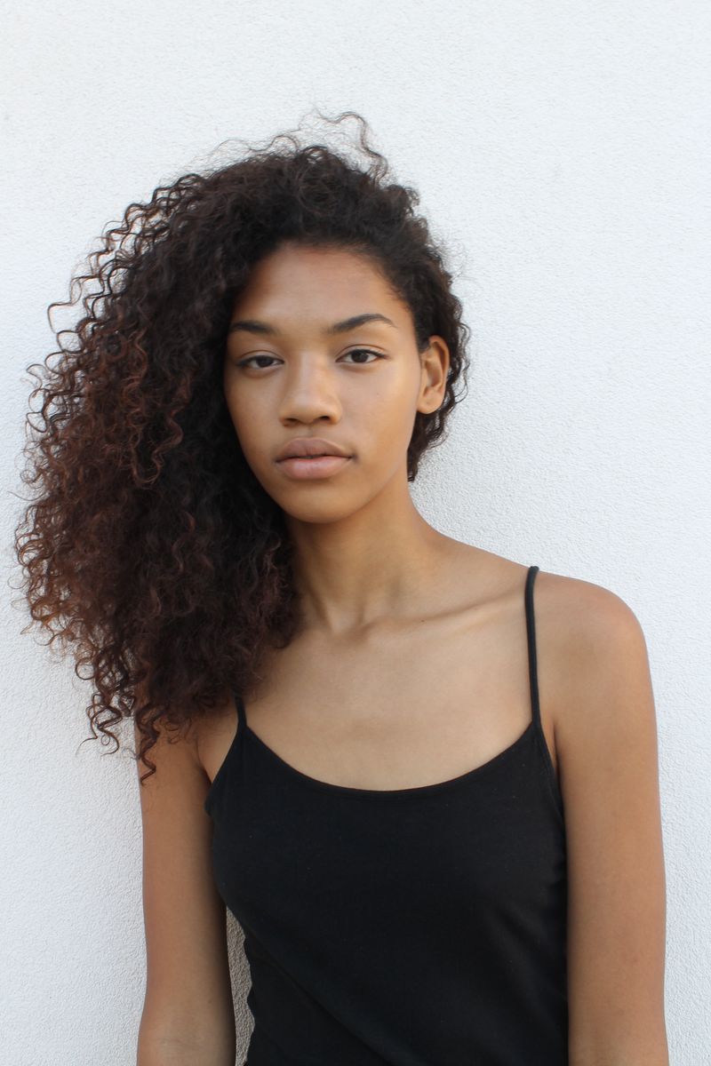 28 Models 2018 Polaroids/Portraits (Polaroids-Digitals)