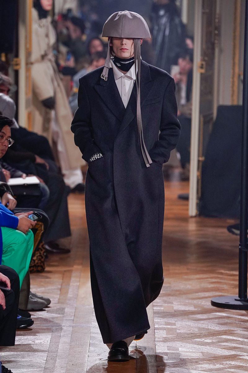 Raf Simons F/W 19 Show (Raf Simons)