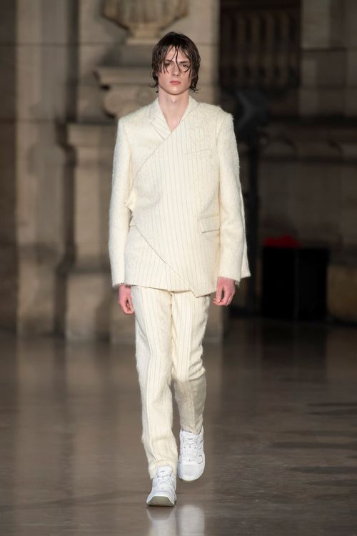 Jesse Bruul - Model - detail by people