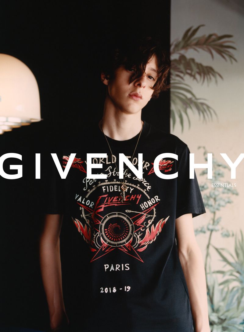 GIVENCHY ESSENTIALS III (Givenchy)