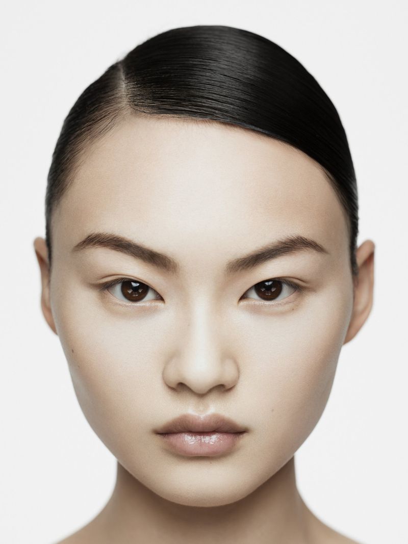 GURU by Pierre Debusschere x Peter Philips (Exhibition Magazine)