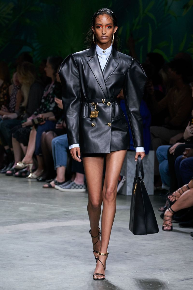 Versace S/S 20 Show (Versace)