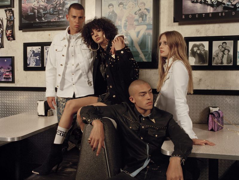 Versace Jeans Couture F/W 19 (Versace Jeans)