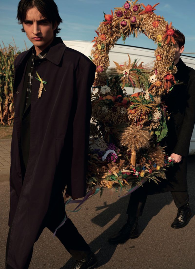 Starring Pablo Fernandez & Yan Prakapovich (METAL Magazine)