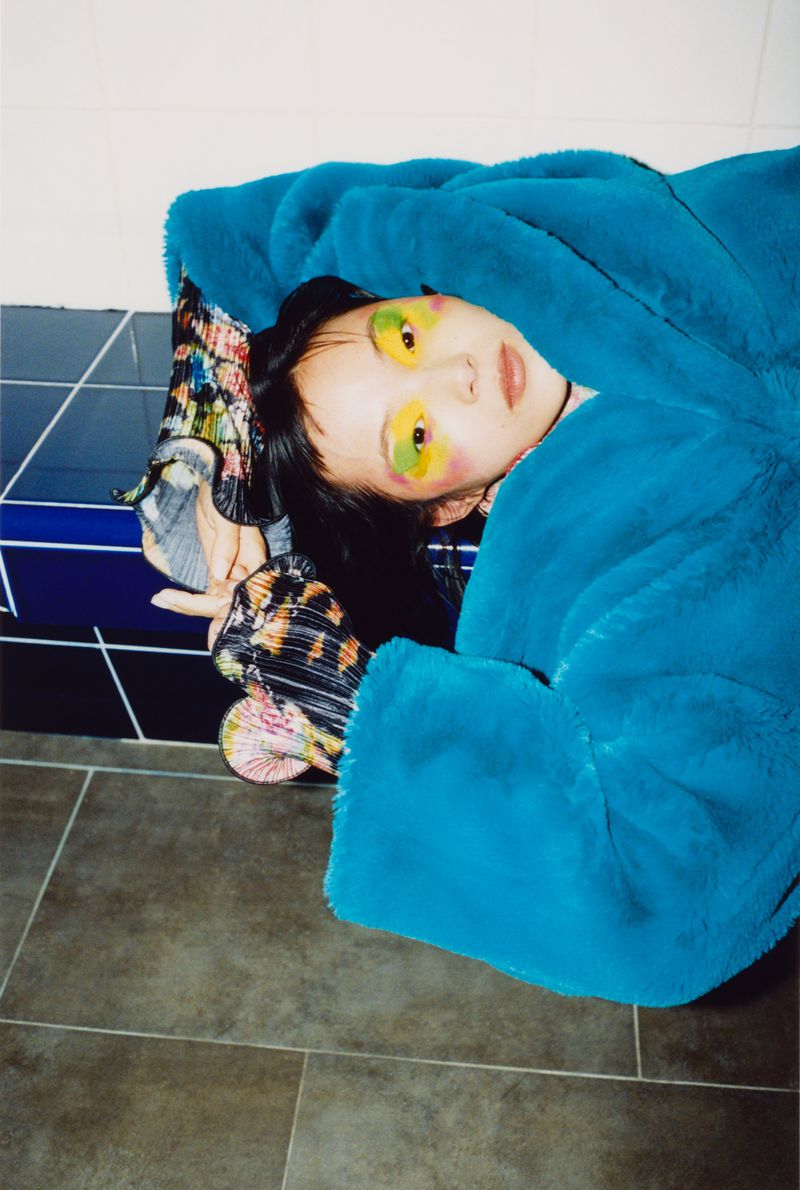 Accident Behavior (Dazed China)