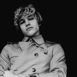 Scott Knight - Fashion Editor/Stylist Profile - Photos & latest news