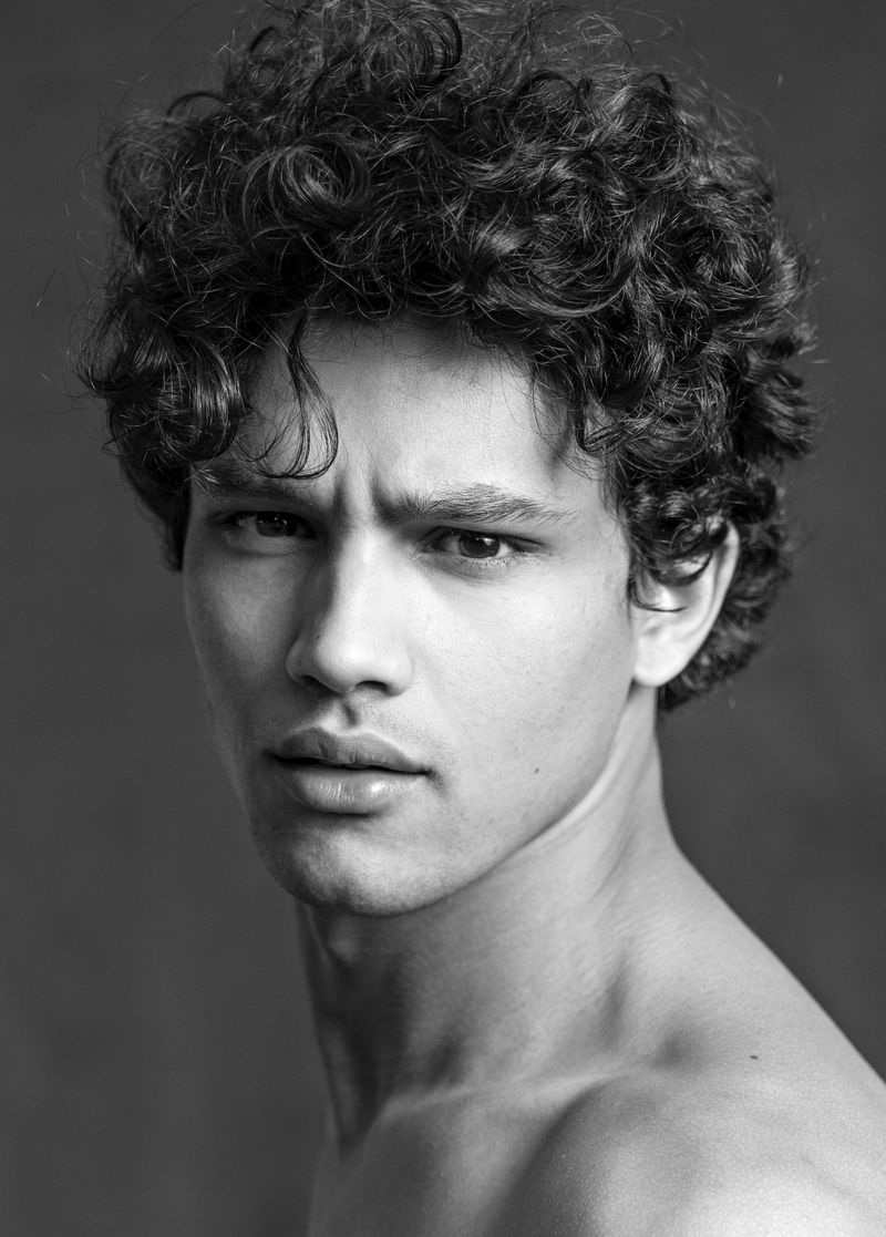 16 Men 2019 Polaroids (Polaroids-Digitals)