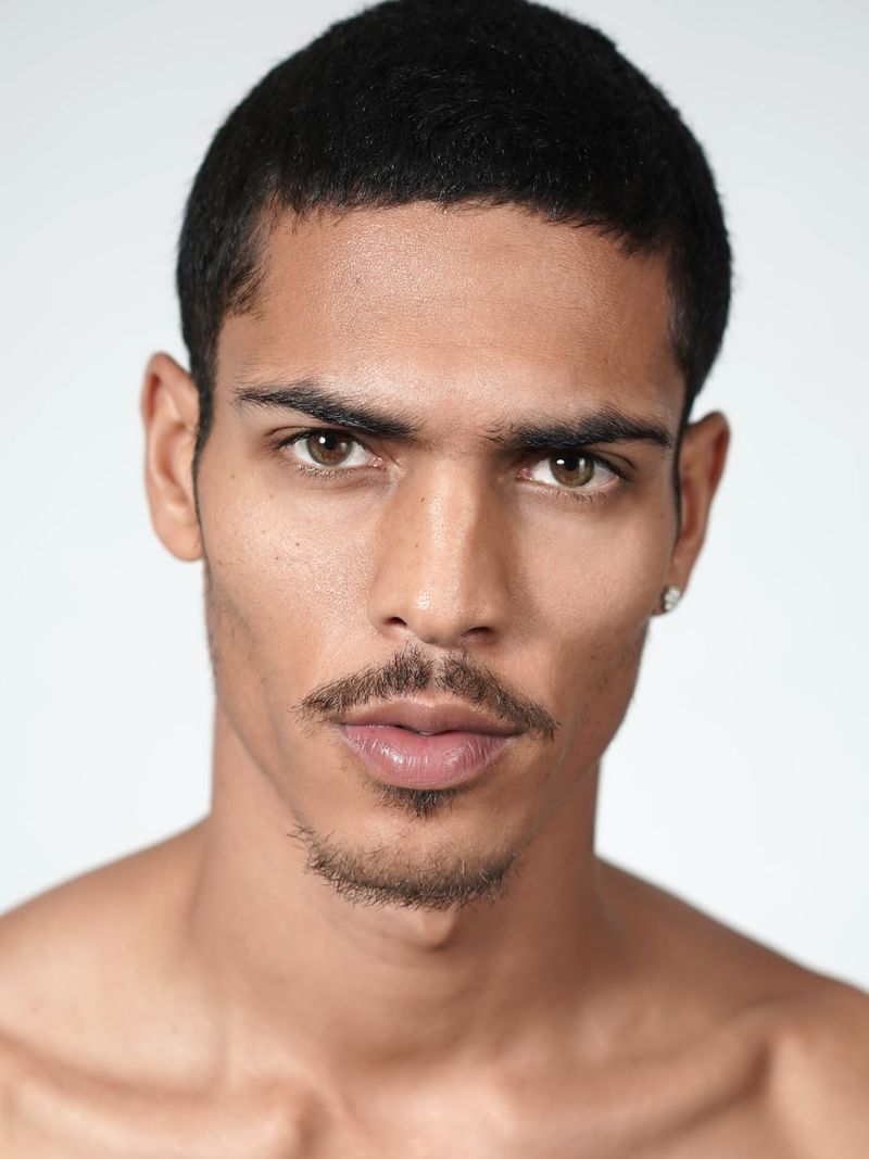 16 Men 2019 Polaroids (Polaroids-Digitals)