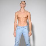 16 Men 2019 Polaroids (Polaroids-Digitals)