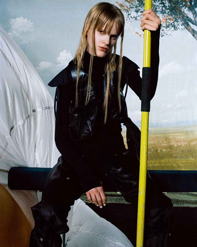 Photography Hugo Comte (Document Journal)