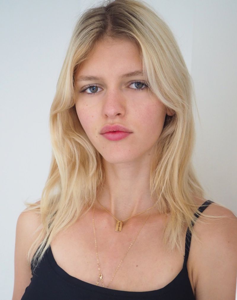 Select Model Management London 2020 Polaroids/Digitals (Polaroids-Digitals)