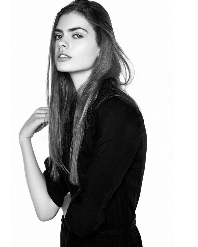 Gwen Van Meir (Test Shoot)