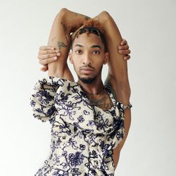 Aeri Yun - Fashion Editor/Stylist Profile - Photos & latest news