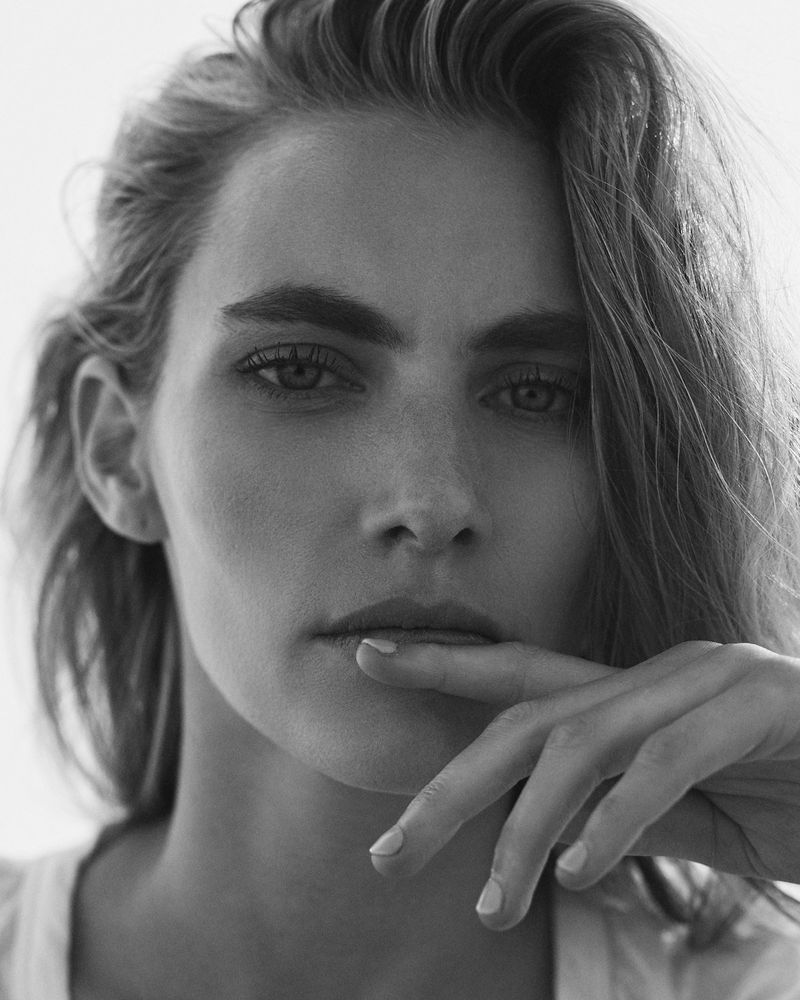 EMILY BAKER (Portrait)