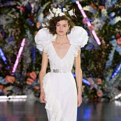 Shirley Kurata - Fashion Editor/Stylist Profile - Photos & latest news