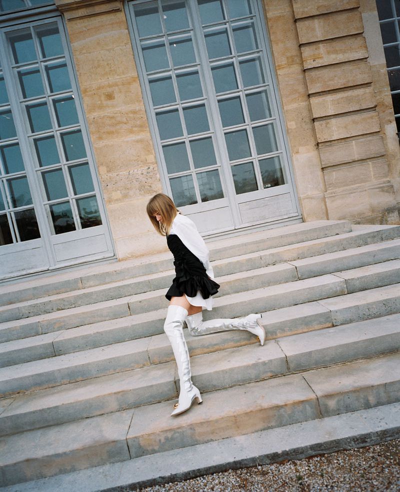 amanda wall by olivier zahm (Purple Magazine)