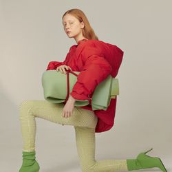 Amanda Denis - Model Profile - Photos & latest news