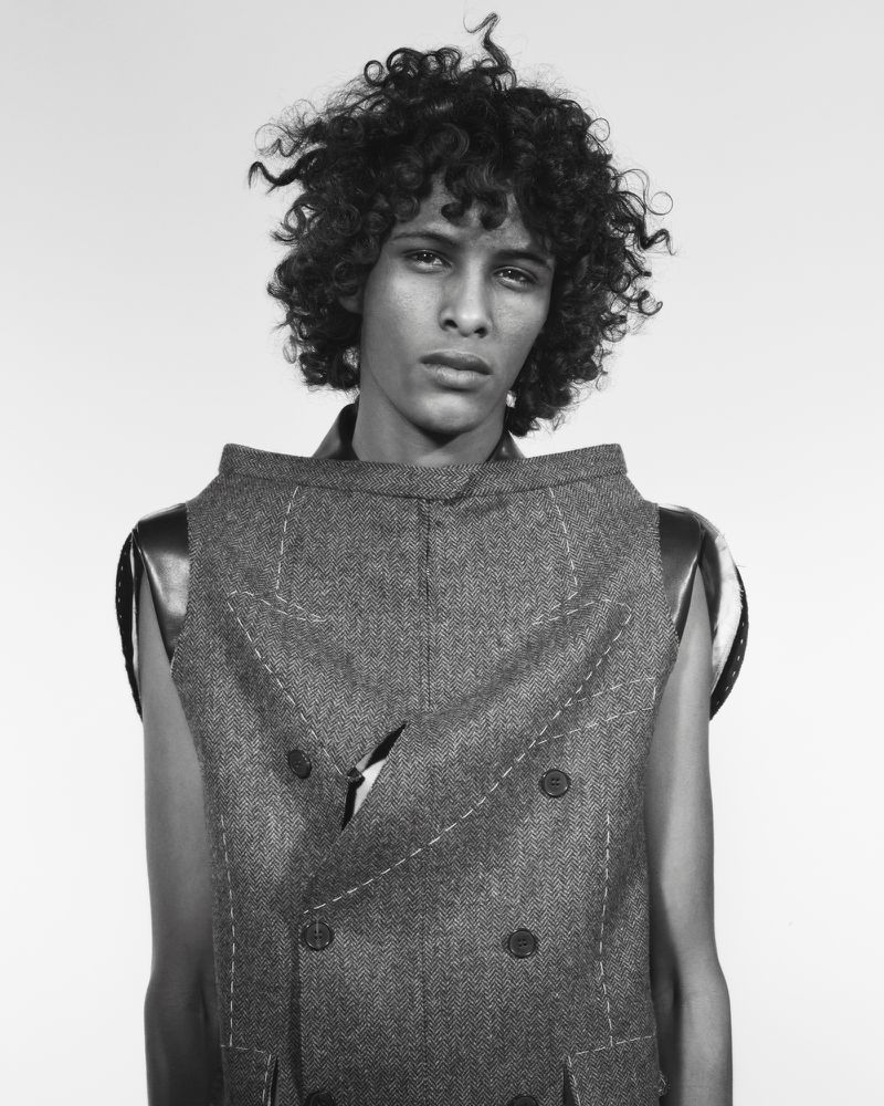 Minimalist Suits, Worn by the Bold (T: The New York Times Style Magazine)