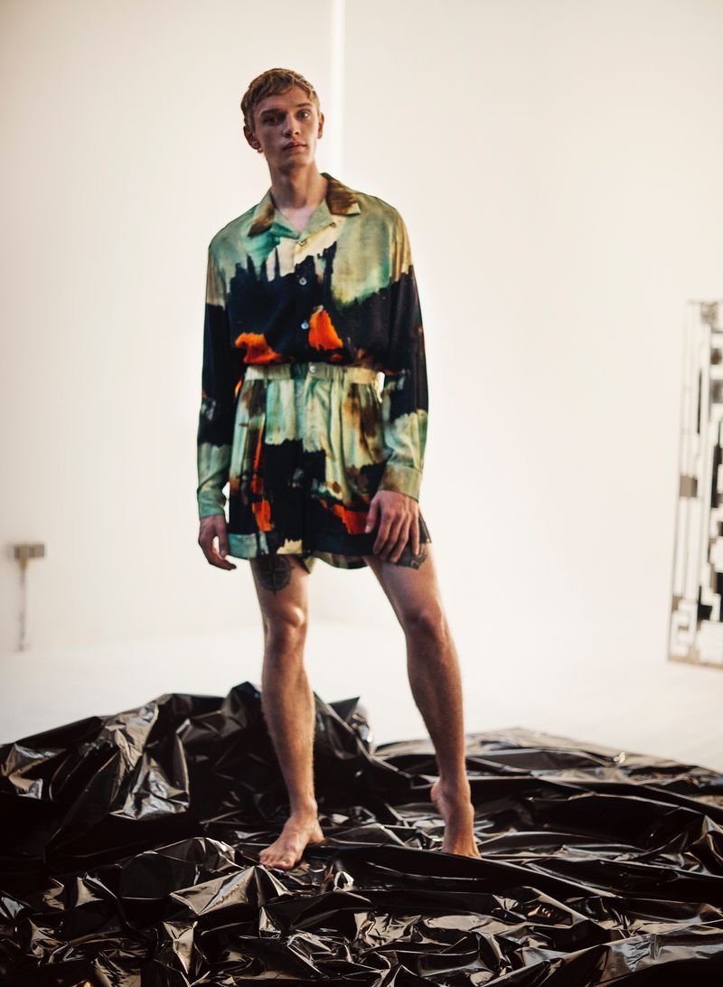 dream on (Behind the Blinds)