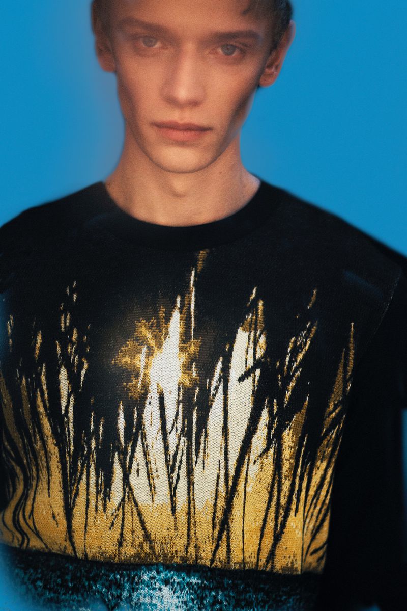 dream on (Behind the Blinds)