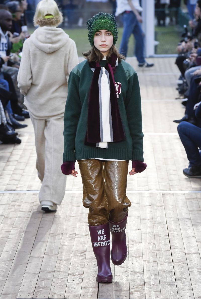 Undercover F/W 18 Show (Undercover)