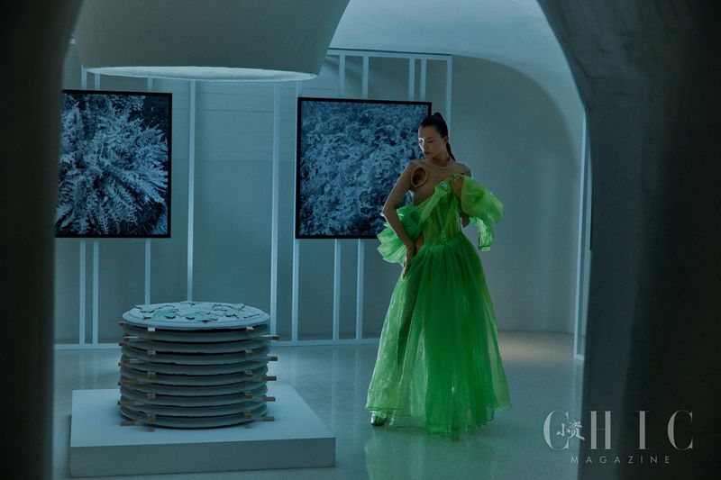 42 (Chic Magazine China)