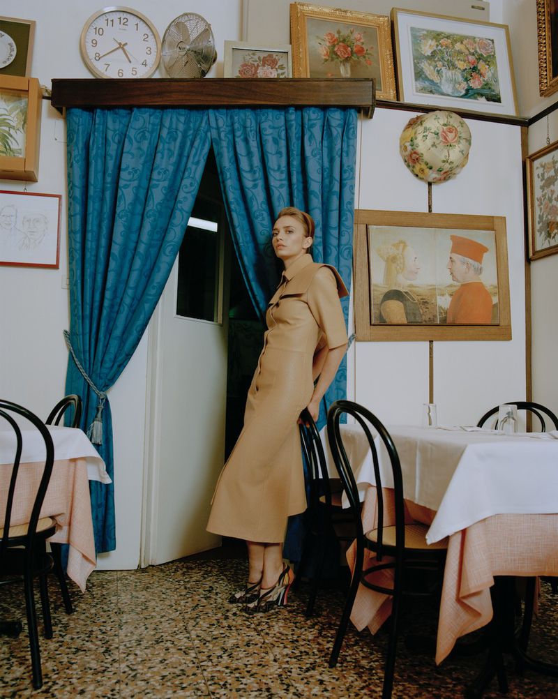 ISABELLA POTI by Alessandro Oliva (L'Officiel Italia Online)