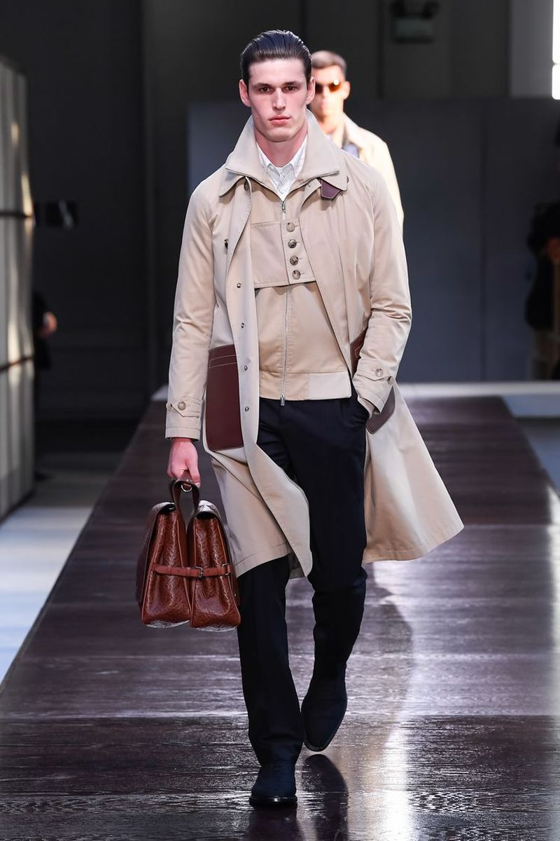 Burberry S/S 19 Show (Burberry)