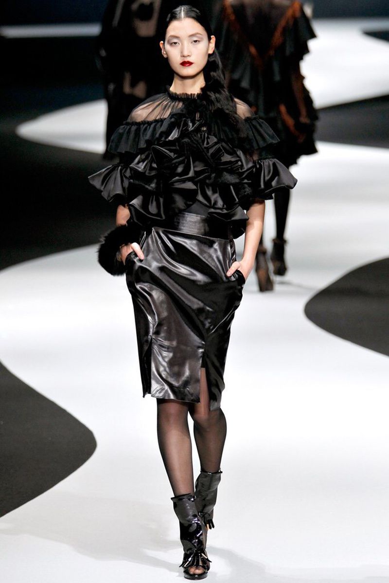Viktor & Rolf F/W 12 Show (Viktor & Rolf)