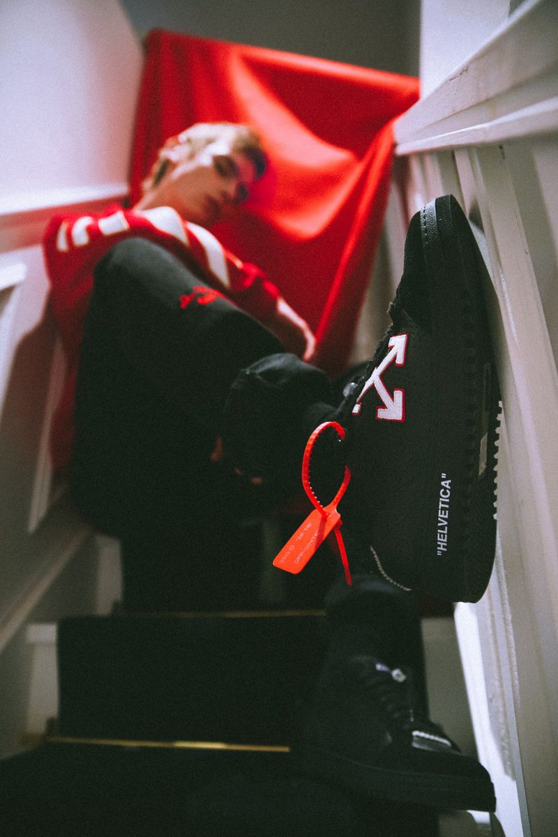 Off-White Capsule X Saks 5th Ave (Off-White)