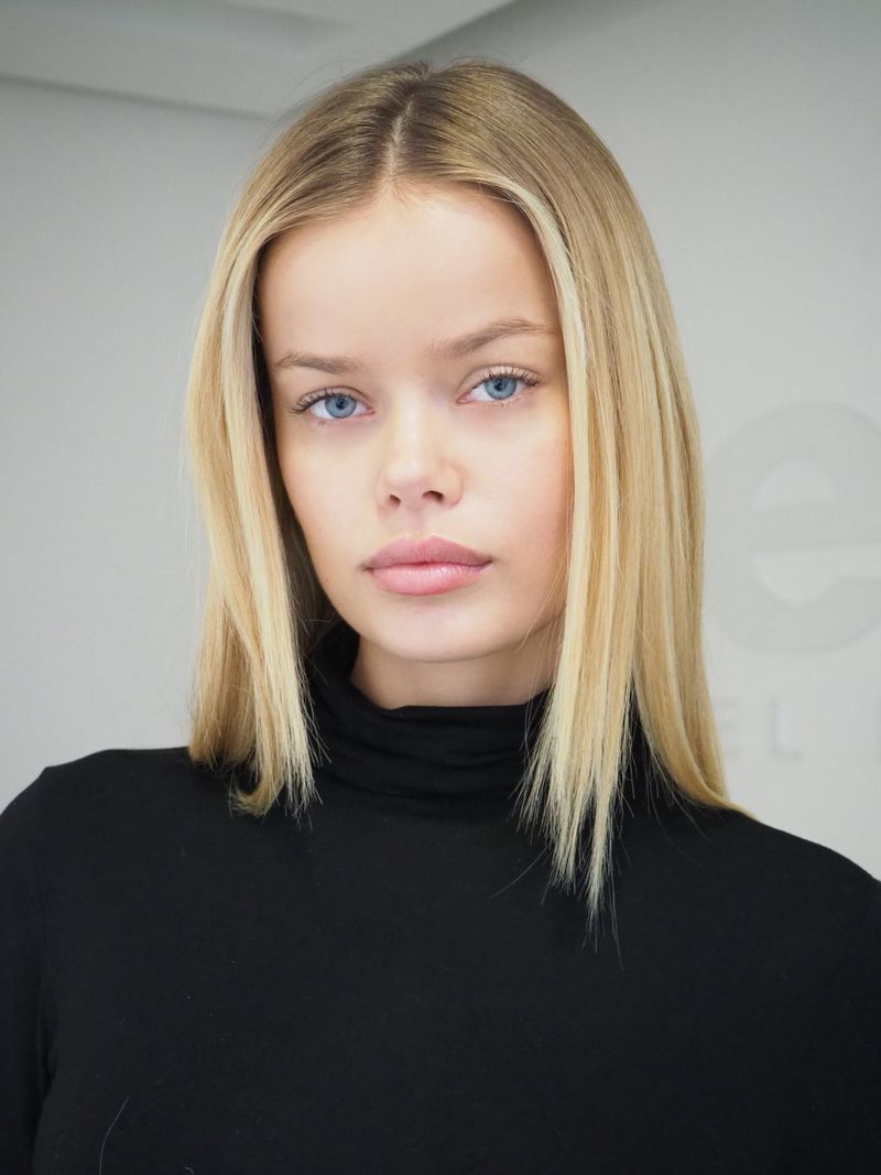 Select Model Management 2019 Polaroids (Polaroids-Digitals)
