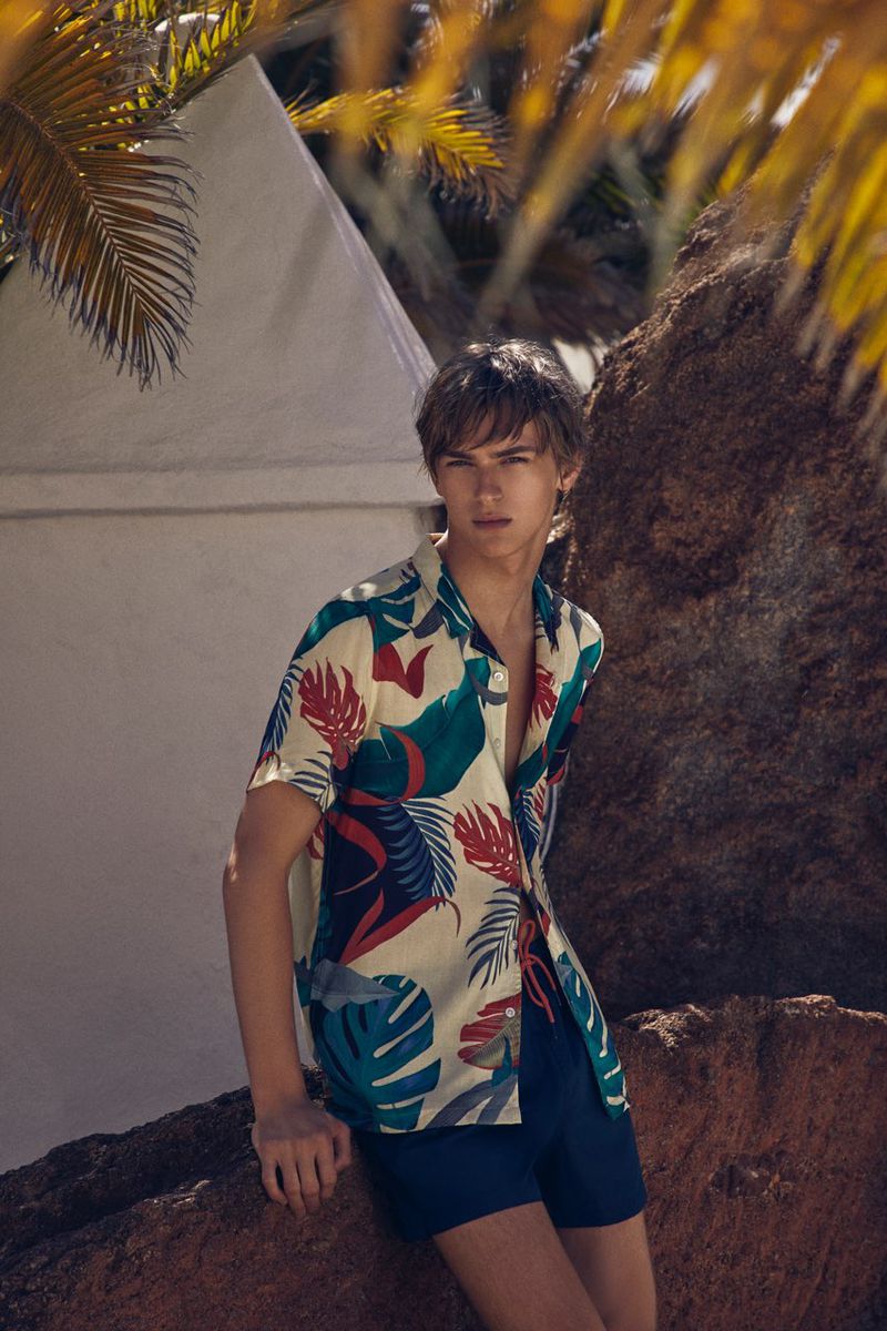 Catch The Sun / Spring Summer 2019 / Urban Beachwear Collection (Lefties)