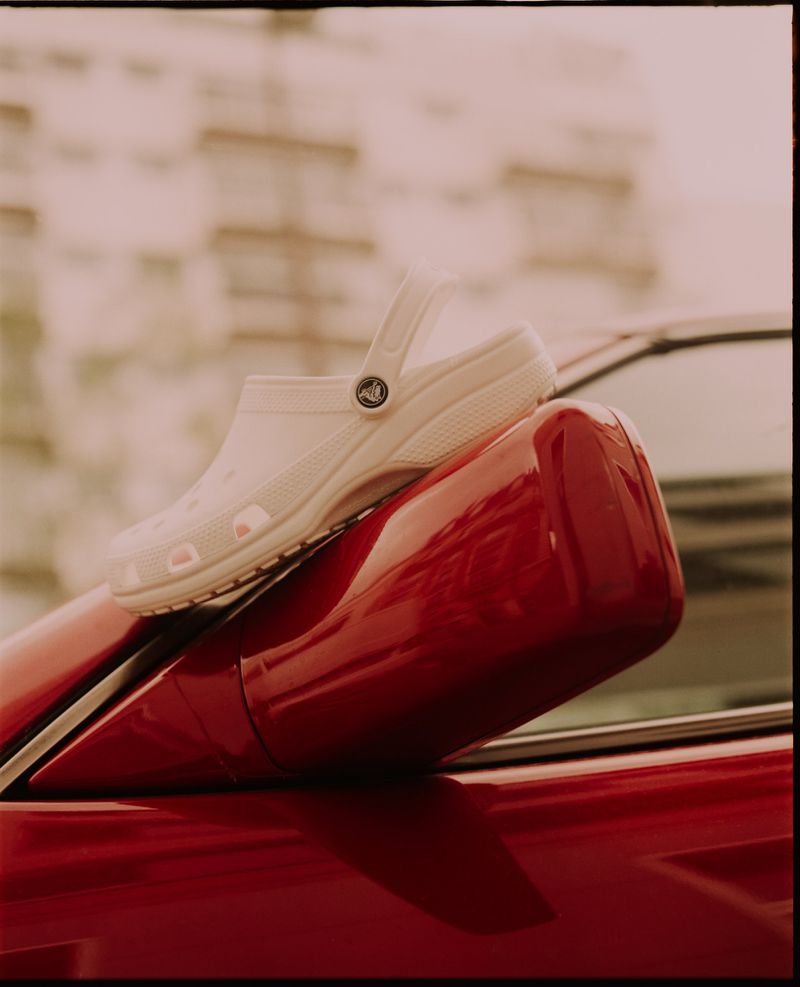 THE COMEBACK OF CROCS IS THE COMFORT-FIRST TREND WE’RE HERE FOR (Indie ...