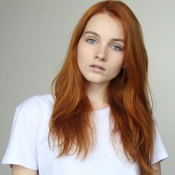 Caroline Hahn - Model Profile - Photos & latest news