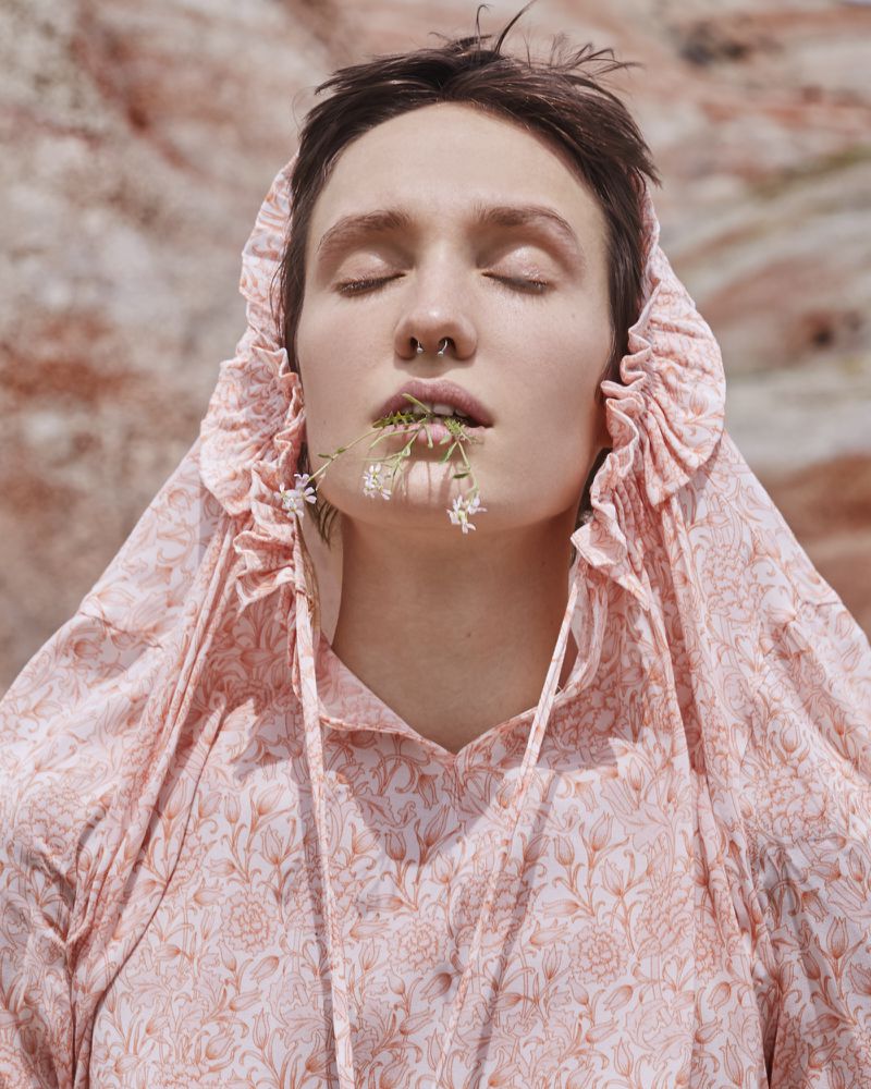 Rose rocks (Glamour Russia)
