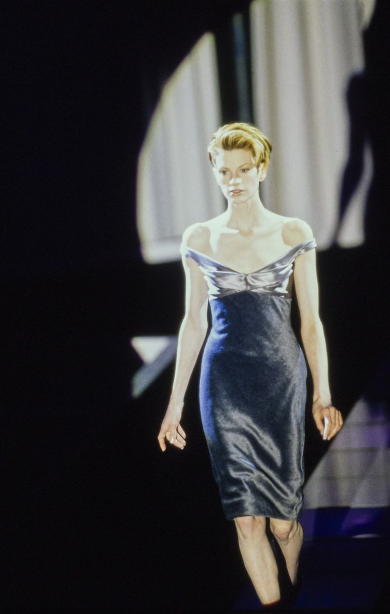 Versace F/W 1995 Show (Versace)