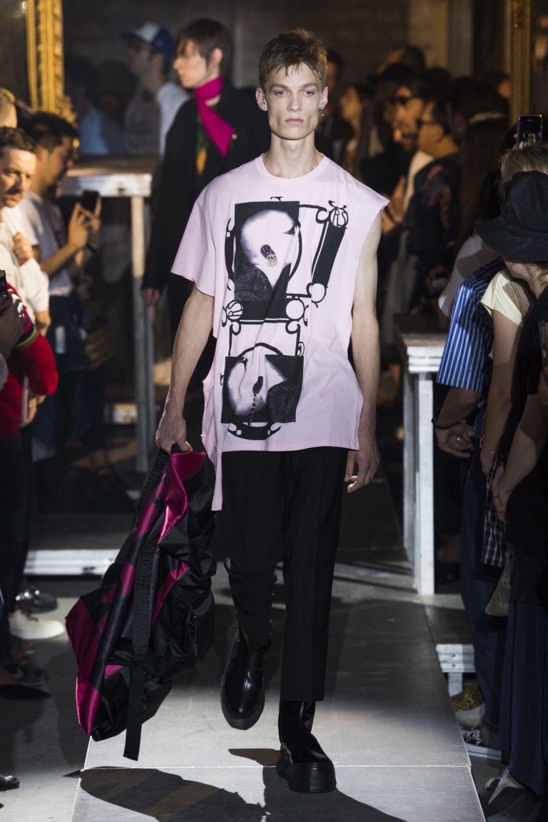 Raf Simons S/S 19 Men's Show (Raf Simons)