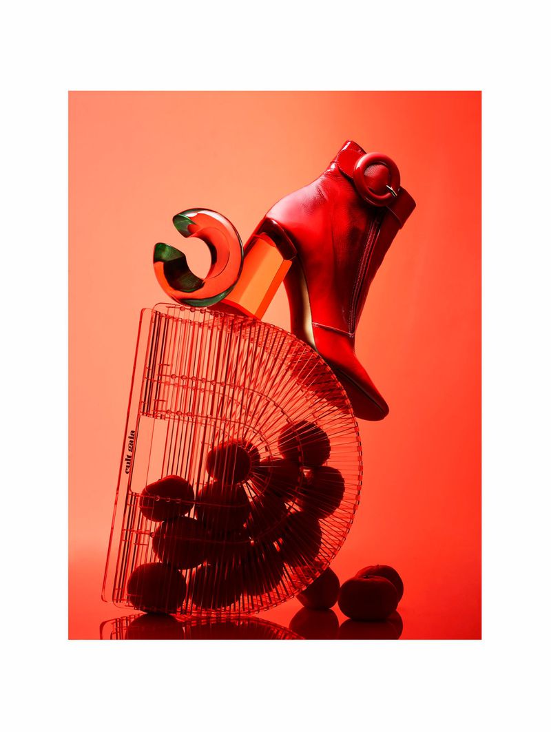 'Transparent' (Vogue China)