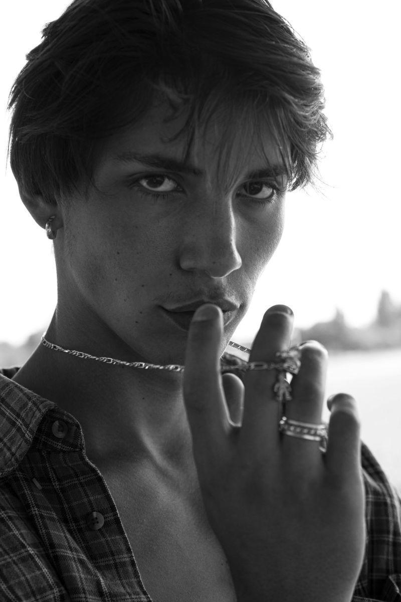 TOM CATTOEN (Portrait)