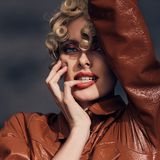 Elza (Nylon Español)